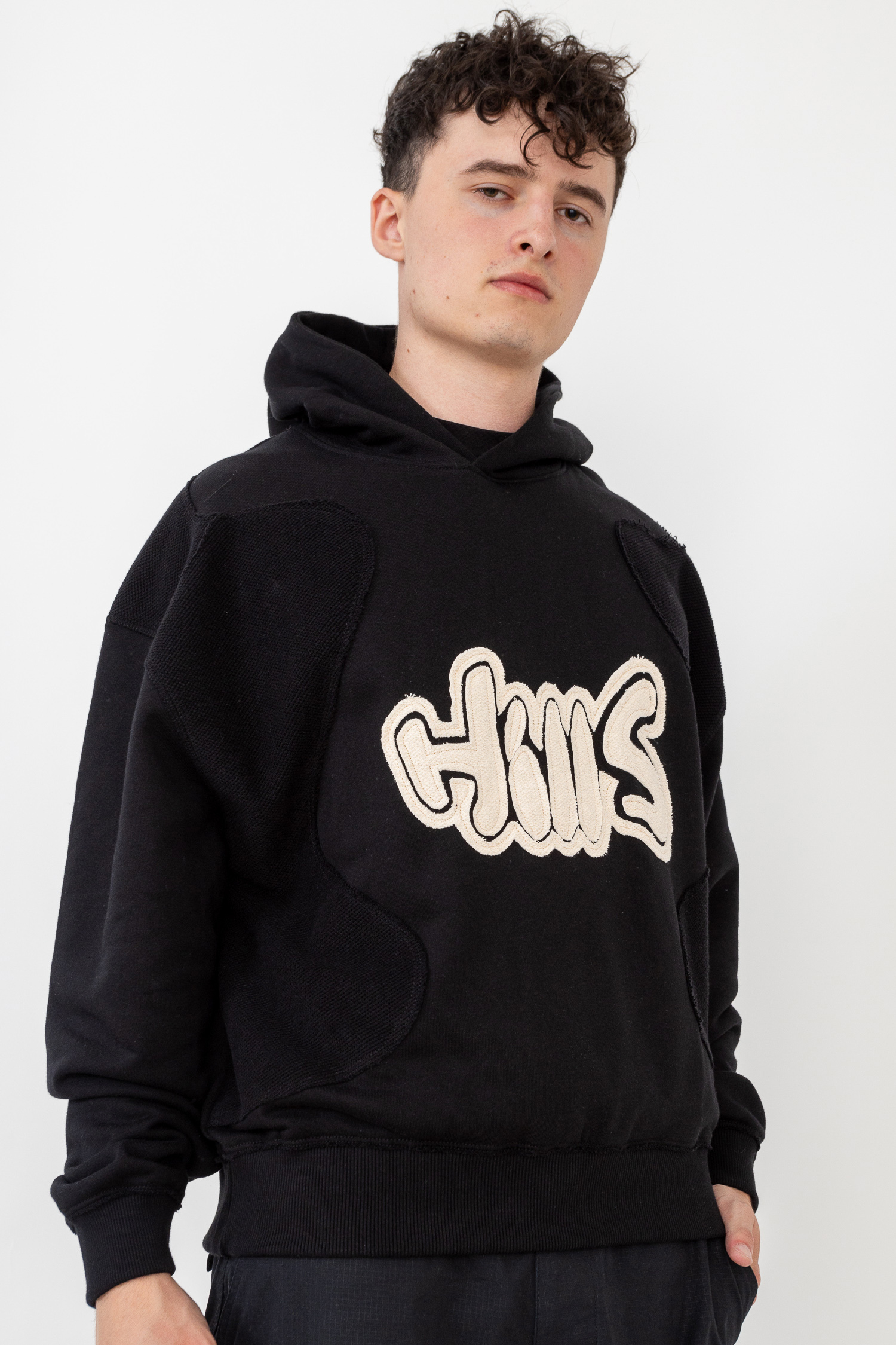 Hills Wavy Hoodie Black