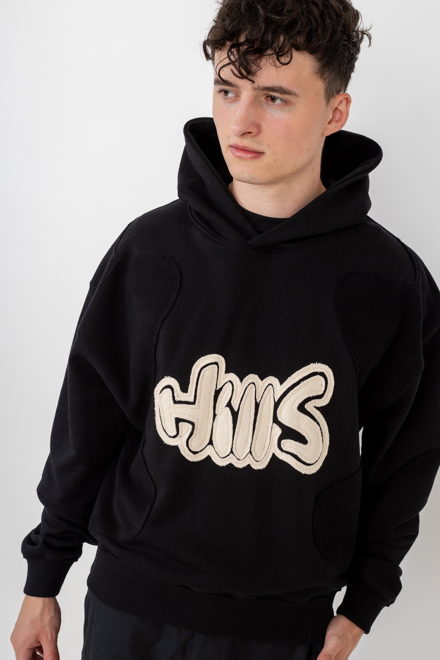 Hills Wavy Hoodie Black